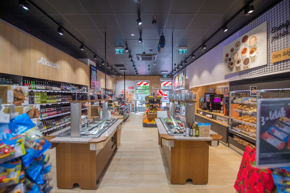 FOTO: Atvērts pirmais jaunā koncepta “Rimi Express” veikals | LA.LV